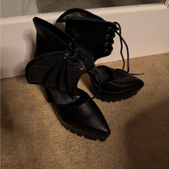 Widow | Shoes | House Of Widow Black Heeled Boots With Chunky Sole And ...